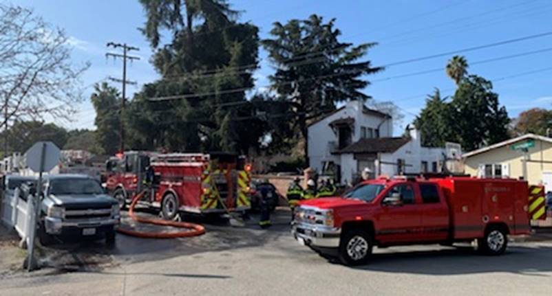 Eleven residents displaced after East Palo Alto fire - The Almanac