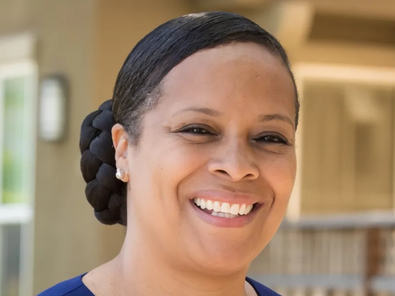 3-time East Palo Alto Mayor Lisa Gauthier says experience separates her ...