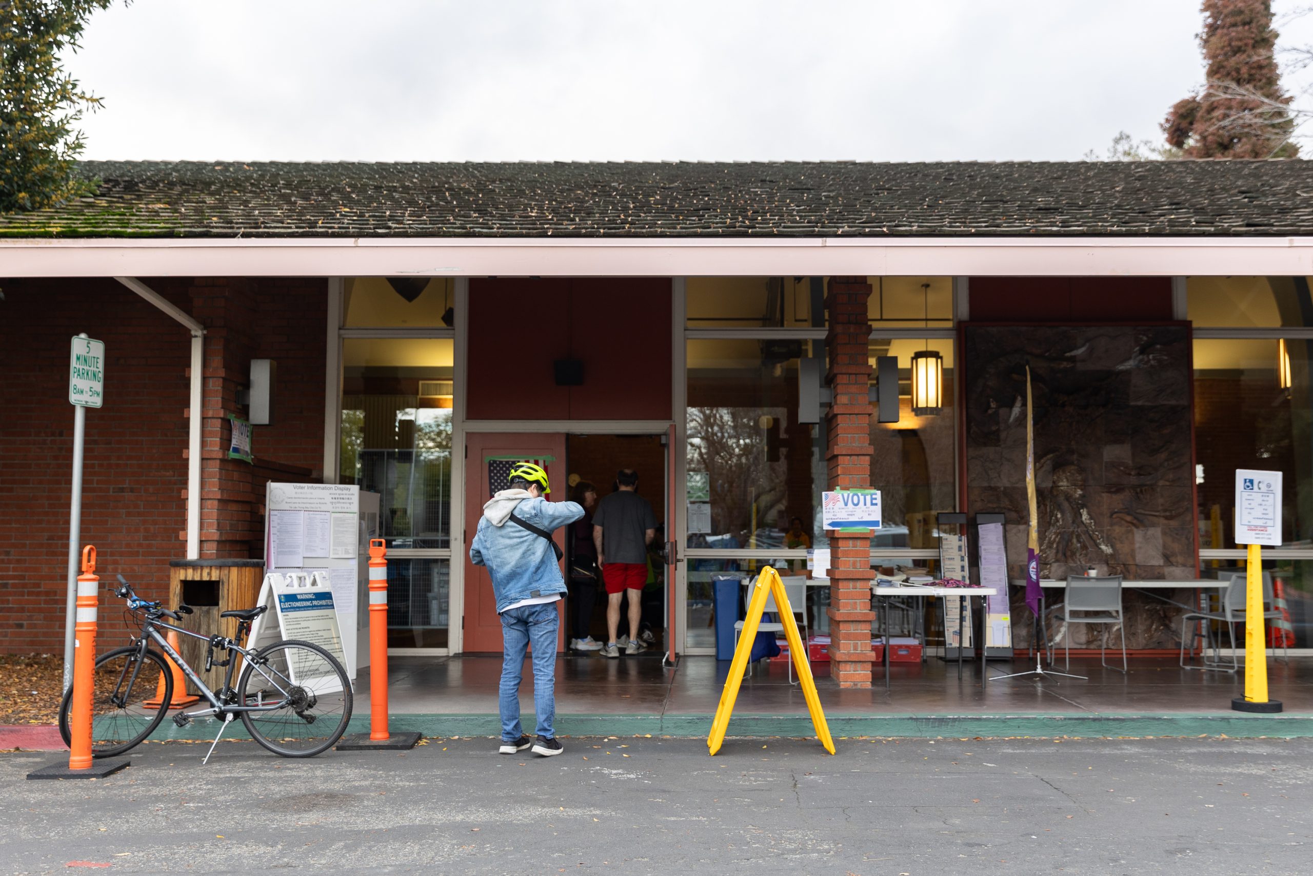 Low, Simitian neck and neck in Congress primary - The Almanac